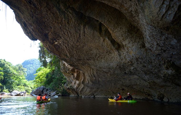 Ultimate Borneo: Off-Road Bike, Kayak, & Cave Adventure - Paradesa Borneo
