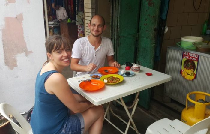 A Taste of Sarawak: Kuching Food by Foot - Paradesa Borneo