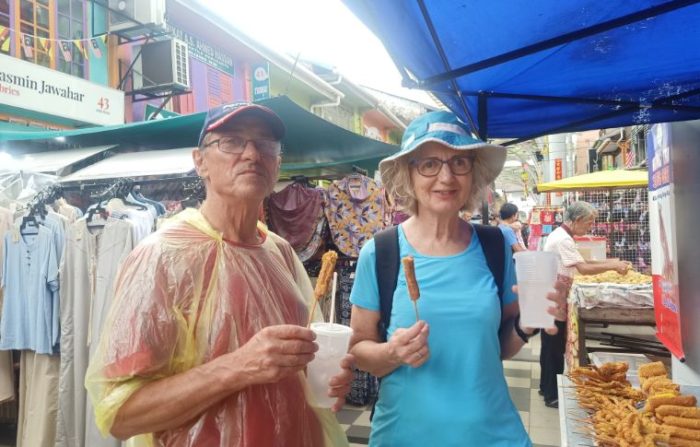 A Taste of Sarawak: Kuching Food by Foot - Paradesa Borneo